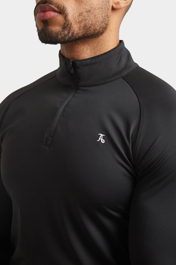 Training Quarter Zip in Black Stylish Performance Fit
